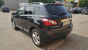 Melns Nissan Qashqai 2012 Rīga, ar dzinēja tilpumu 1.60 L un nobraukumu 227 tūkst. km par 7550 €, foto 8 vietnē AUTOMOTO.COM.LV