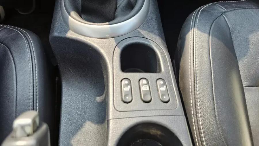 Melns Nissan Qashqai 2012 Rīga, ar dzinēja tilpumu 1.60 L un nobraukumu 227 tūkst. km par 7550 €, foto 29 vietnē AUTOMOTO.COM.LV