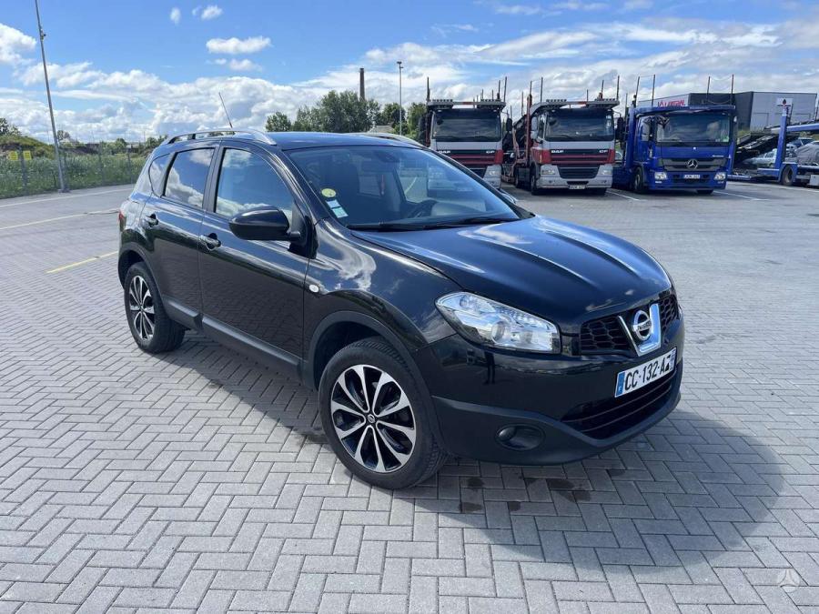 Melns Nissan Qashqai 2012 Tauragė, ar dzinēja tilpumu 1.60 L un nobraukumu 272 tūkst. km par 4200 €, foto 1 vietnē AUTOMOTO.COM.LV