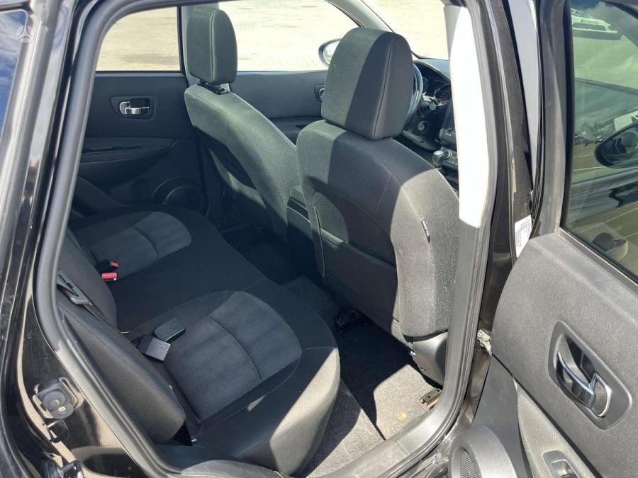 Melns Nissan Qashqai 2012 Tauragė, ar dzinēja tilpumu 1.60 L un nobraukumu 272 tūkst. km par 4200 €, foto 14 vietnē AUTOMOTO.COM.LV