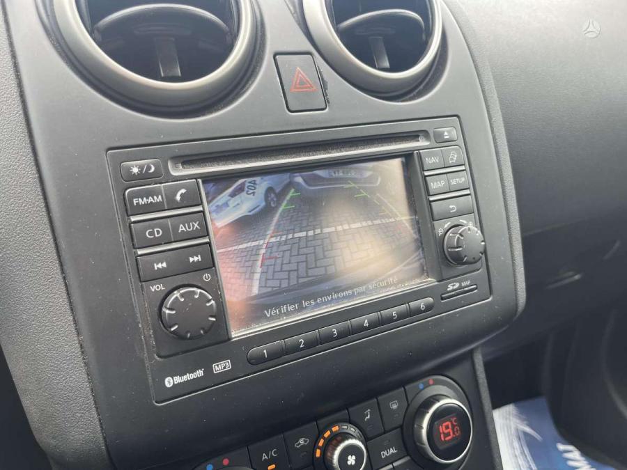Melns Nissan Qashqai 2012 Tauragė, ar dzinēja tilpumu 1.60 L un nobraukumu 272 tūkst. km par 4200 €, foto 20 vietnē AUTOMOTO.COM.LV