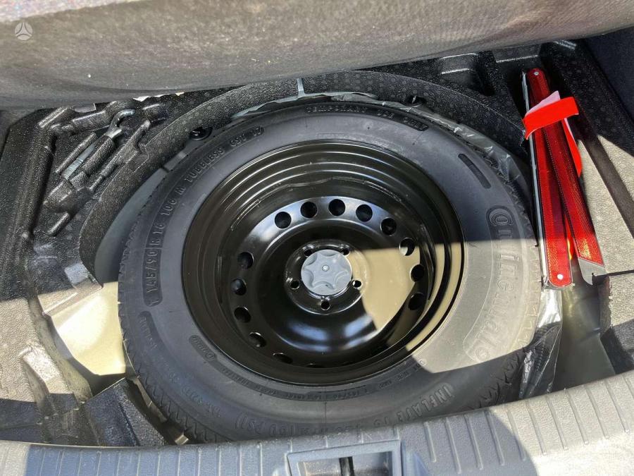 Melns Nissan Qashqai 2012 Tauragė, ar dzinēja tilpumu 1.60 L un nobraukumu 272 tūkst. km par 4200 €, foto 24 vietnē AUTOMOTO.COM.LV