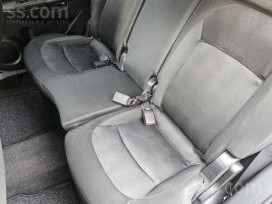 Black Nissan Qashqai 2012 in Jekabpils, with an engine capacity of 2.00 L and mileage of 285 thousand km for 6490 €, photo 16 on AUTOMOTO.COM.LV