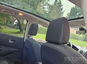 Black Nissan Qashqai 2012 in Jekabpils, with an engine capacity of 2.00 L and mileage of 285 thousand km for 6490 €, photo 23 on AUTOMOTO.COM.LV