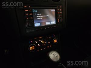 Black Nissan Qashqai 2012 in Jekabpils, with an engine capacity of 2.00 L and mileage of 285 thousand km for 6490 €, photo 27 on AUTOMOTO.COM.LV