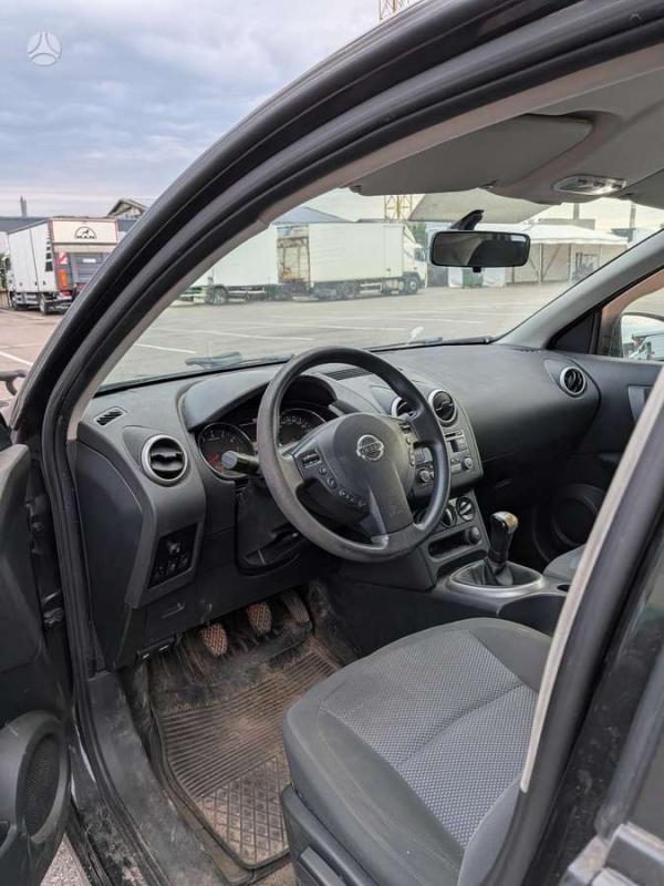 Melns Nissan Qashqai 2012 Kauņa, ar dzinēja tilpumu 1.60 L un nobraukumu 211 tūkst. km par 1800 €, foto 2 vietnē AUTOMOTO.COM.LV