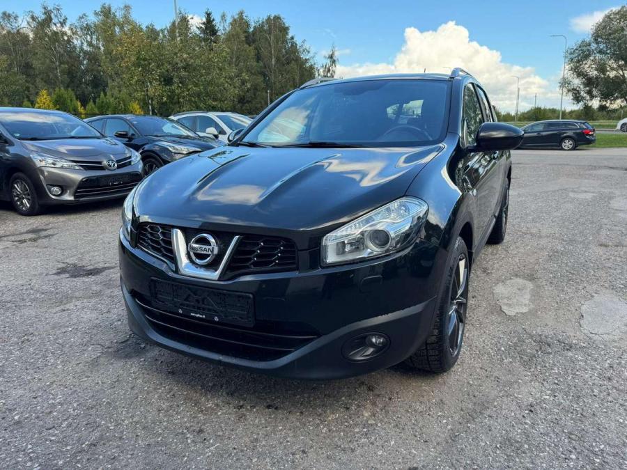 Melns Nissan Qashqai 2012 Jurbarkas, ar dzinēja tilpumu 1.46 L un nobraukumu 242 tūkst. km par 5250 €, foto 3 vietnē AUTOMOTO.COM.LV