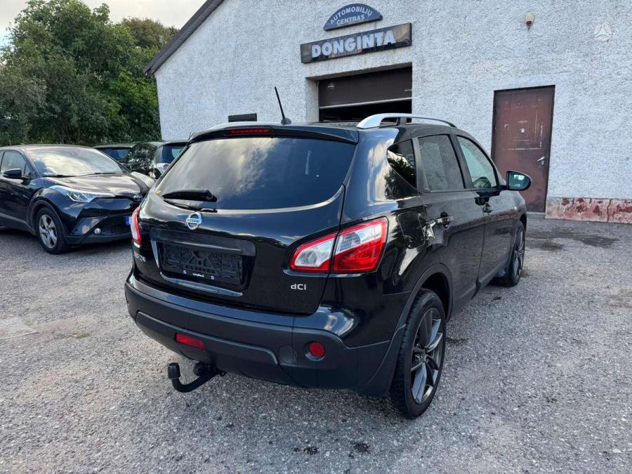Melns Nissan Qashqai 2012 Jurbarkas, ar dzinēja tilpumu 1.46 L un nobraukumu 242 tūkst. km par 5250 €, foto 6 vietnē AUTOMOTO.COM.LV