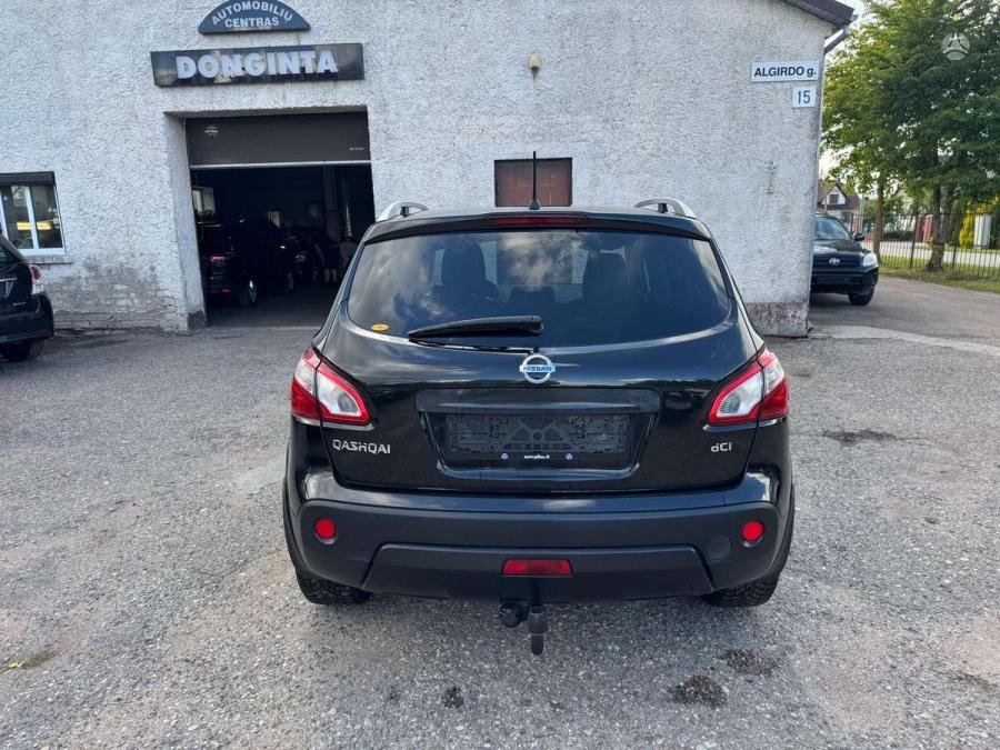 Melns Nissan Qashqai 2012 Jurbarkas, ar dzinēja tilpumu 1.46 L un nobraukumu 242 tūkst. km par 5250 €, foto 7 vietnē AUTOMOTO.COM.LV