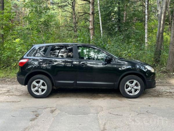 Nissan Qashqai 2012 Rīga vietnē Melns Nissan Qashqai 2012 Rīga, ar dzinēja tilpumu 1.50 L un nobraukumu 0 tūkst. km par 5899 €, foto 7 vietnē AUTOMOTO.COM.LV