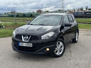 Black Nissan Qashqai 2012 in Riga, with an engine capacity of 2.00 L and mileage of 240 thousand km for 5200 €, photo  on AUTOMOTO.COM.LV