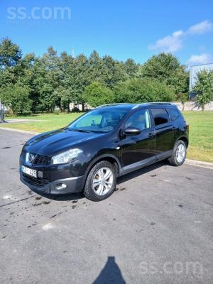Melns Nissan Qashqai 2012 Liepāja, ar dzinēja tilpumu 1.50 L un nobraukumu 408 tūkst. km par 4800 €, foto 4 vietnē AUTOMOTO.COM.LV