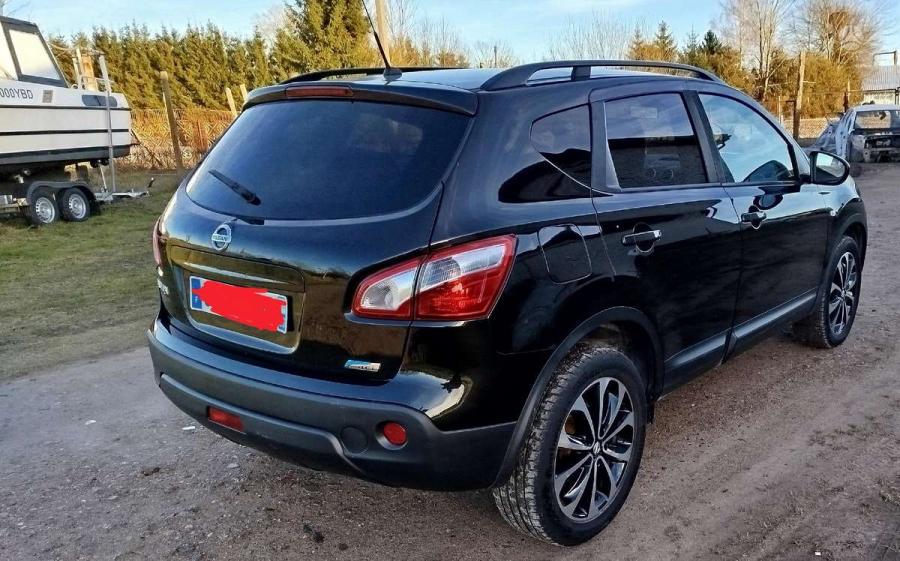 Melns Nissan Qashqai 2013 Tauragė, ar dzinēja tilpumu 1.60 L un nobraukumu 342 tūkst. km par 4450 €, foto 6 vietnē AUTOMOTO.COM.LV