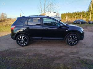Melns Nissan Qashqai 2013 Tauragė, ar dzinēja tilpumu 1.60 L un nobraukumu 342 tūkst. km par 4450 €, foto 7 vietnē AUTOMOTO.COM.LV