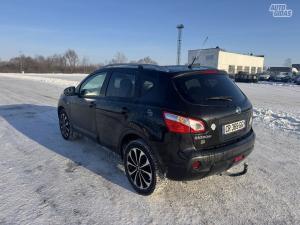 Black Nissan Qashqai 2013 in Marijampole, with an engine capacity of 1.50 L and mileage of 270 thousand km for 5700 €, photo 6 on AUTOMOTO.COM.LV