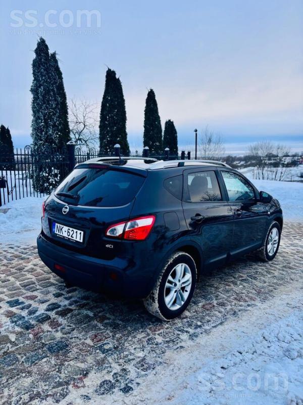 Melns Nissan Qashqai 2013 Ludza, ar dzinēja tilpumu 1.50 L un nobraukumu 249 tūkst. km par 7300 €, foto 3 vietnē AUTOMOTO.COM.LV