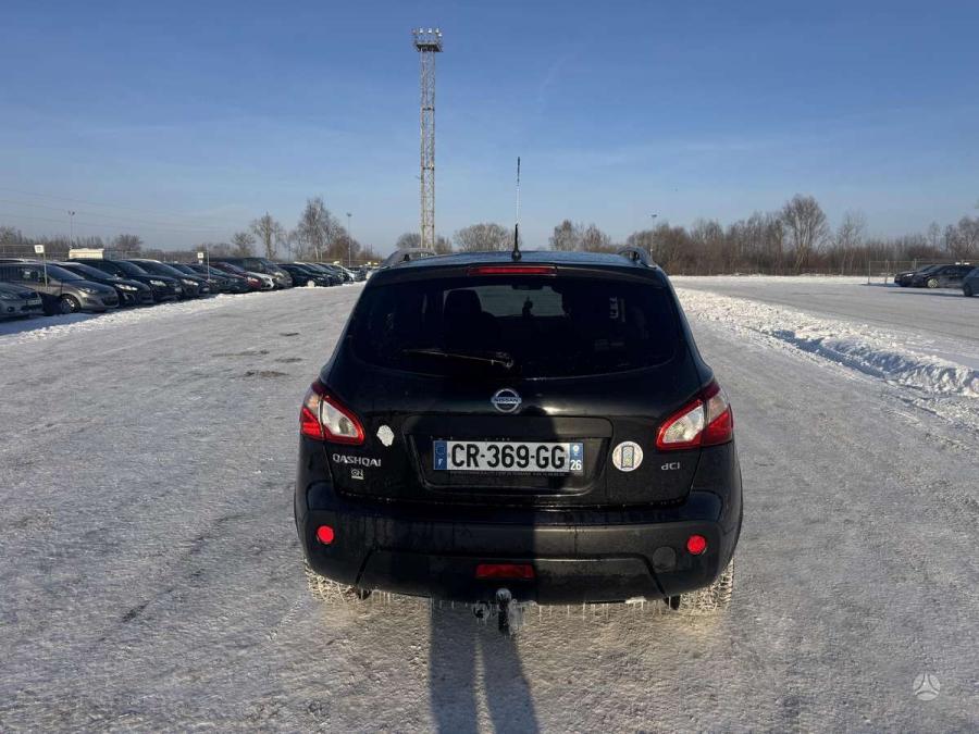 Черный Ниссан Кашкай 2013 в Мариямполе, объемом двигателя 1.46 л и пробегом 270 тыс. км за 5700 €, фото 5 на AUTOMOTO.COM.LV