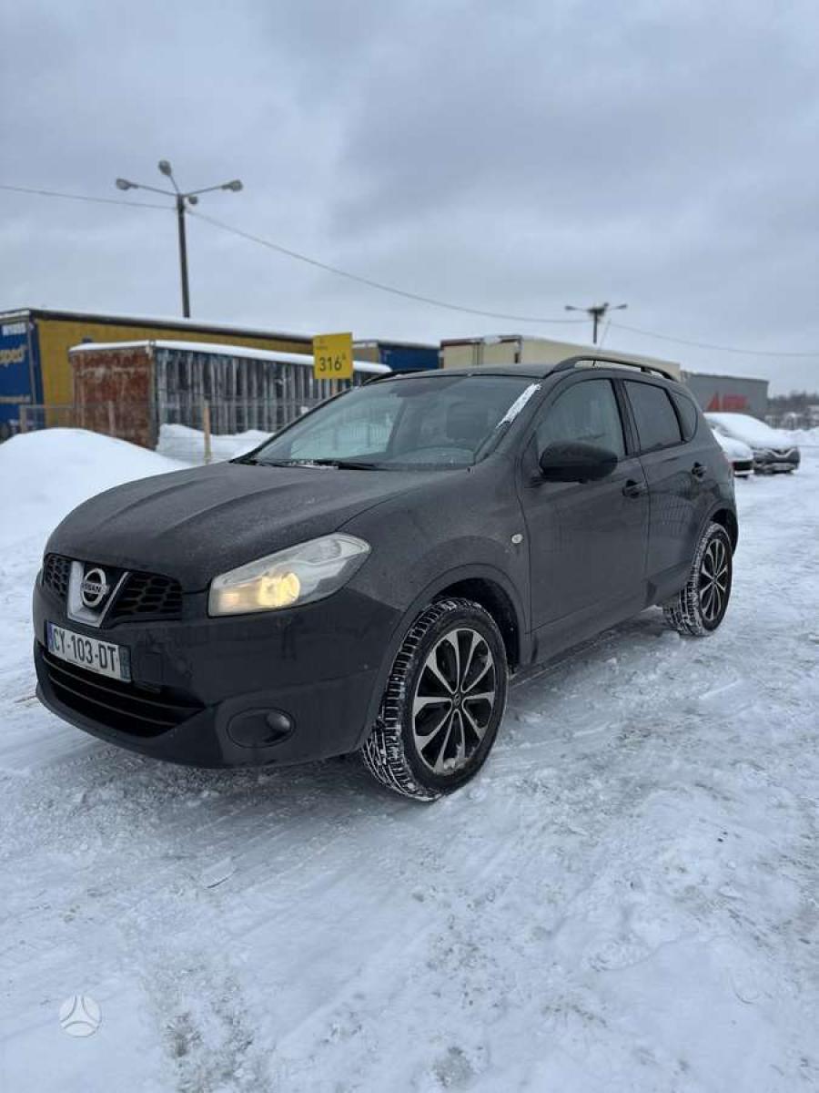 Melns Nissan Qashqai 2013 Viļņa, ar dzinēja tilpumu 1.46 L un nobraukumu 170 tūkst. km par 5400 €, foto 6 vietnē AUTOMOTO.COM.LV