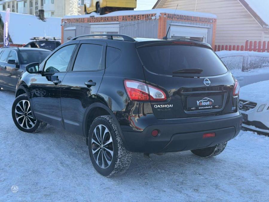 Melns Nissan Qashqai 2013 Viļņa, ar dzinēja tilpumu 1.60 L un nobraukumu 274 tūkst. km par 5500 €, foto 9 vietnē AUTOMOTO.COM.LV