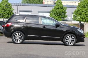 Melns Nissan Qashqai 2013 Rīga, ar dzinēja tilpumu 1.60 L un nobraukumu 0 tūkst. km par 6990 €, foto 7 vietnē AUTOMOTO.COM.LV