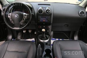 Melns Nissan Qashqai 2013 Rīga, ar dzinēja tilpumu 1.60 L un nobraukumu 0 tūkst. km par 6990 €, foto 13 vietnē AUTOMOTO.COM.LV
