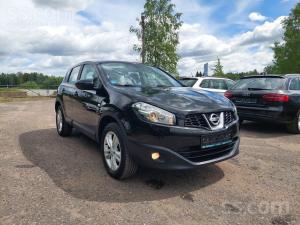 Melns Nissan Qashqai 2013 Cēsis, ar dzinēja tilpumu 1.50 L un nobraukumu 250 tūkst. km par 6500 €, foto 3 vietnē AUTOMOTO.COM.LV