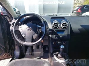 Melns Nissan Qashqai 2013 Cēsis, ar dzinēja tilpumu 1.50 L un nobraukumu 250 tūkst. km par 6500 €, foto 6 vietnē AUTOMOTO.COM.LV