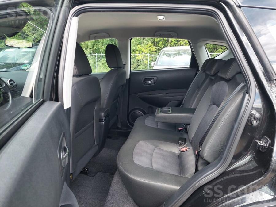 Melns Nissan Qashqai 2013 Cēsis, ar dzinēja tilpumu 1.50 L un nobraukumu 250 tūkst. km par 6500 €, foto 8 vietnē AUTOMOTO.COM.LV