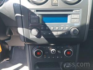 Melns Nissan Qashqai 2013 Cēsis, ar dzinēja tilpumu 1.50 L un nobraukumu 250 tūkst. km par 6500 €, foto 12 vietnē AUTOMOTO.COM.LV