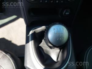 Melns Nissan Qashqai 2013 Cēsis, ar dzinēja tilpumu 1.50 L un nobraukumu 250 tūkst. km par 6500 €, foto 14 vietnē AUTOMOTO.COM.LV