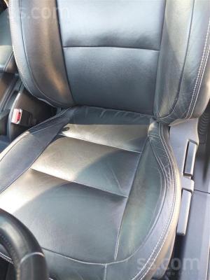Black Nissan Qashqai 2013 in Daugavpils, with an engine capacity of 1.60 L and mileage of 226 thousand km for 5800 €, photo 15 on AUTOMOTO.COM.LV