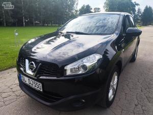 Black Nissan Qashqai 2013 in Mazeikiai, with an engine capacity of 1.60 L and mileage of 185 thousand km for 6300 €, photo 3 on AUTOMOTO.COM.LV
