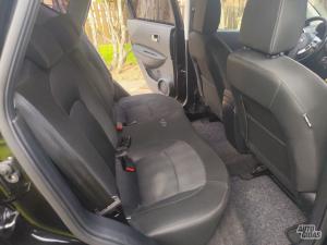Black Nissan Qashqai 2013 in Mazeikiai, with an engine capacity of 1.60 L and mileage of 185 thousand km for 6300 €, photo 17 on AUTOMOTO.COM.LV
