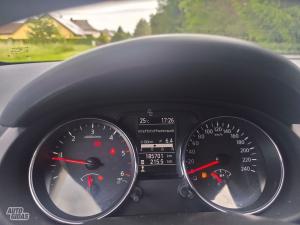 Black Nissan Qashqai 2013 in Mazeikiai, with an engine capacity of 1.60 L and mileage of 185 thousand km for 6300 €, photo 24 on AUTOMOTO.COM.LV