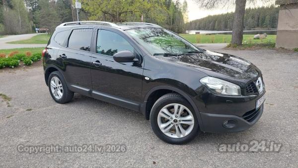 Melns Nissan Qashqai 2013 Valga, ar dzinēja tilpumu 1.60 L un nobraukumu 299 tūkst. km par 4990 €, foto 9 vietnē AUTOMOTO.COM.LV