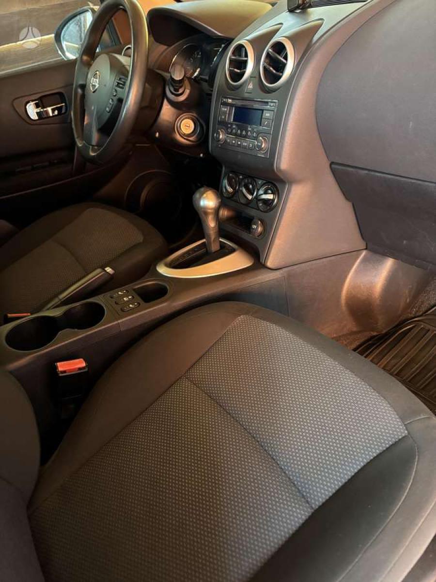 Melns Nissan Qashqai 2013 Viļņa, ar dzinēja tilpumu 1.60 L un nobraukumu 139 tūkst. km par 2800 €, foto 7 vietnē AUTOMOTO.COM.LV