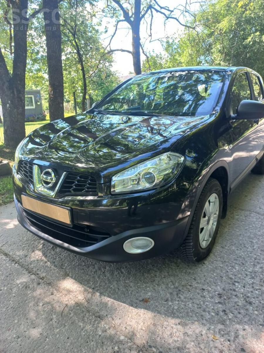 Melns Nissan Qashqai 2013 Dobele, ar dzinēja tilpumu 1.50 L un nobraukumu 235 tūkst. km par 4500 €, foto 1 vietnē AUTOMOTO.COM.LV