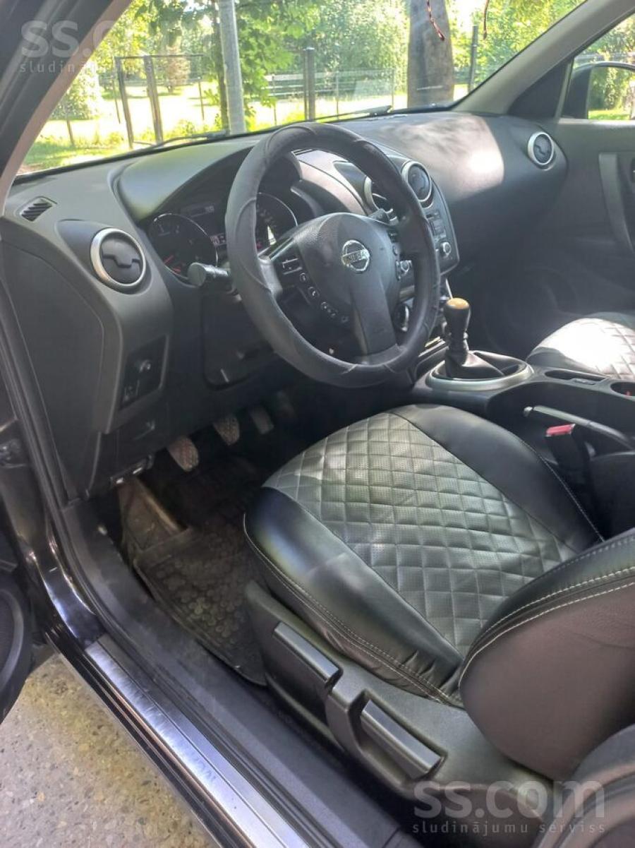 Melns Nissan Qashqai 2013 Dobele, ar dzinēja tilpumu 1.50 L un nobraukumu 235 tūkst. km par 4500 €, foto 6 vietnē AUTOMOTO.COM.LV