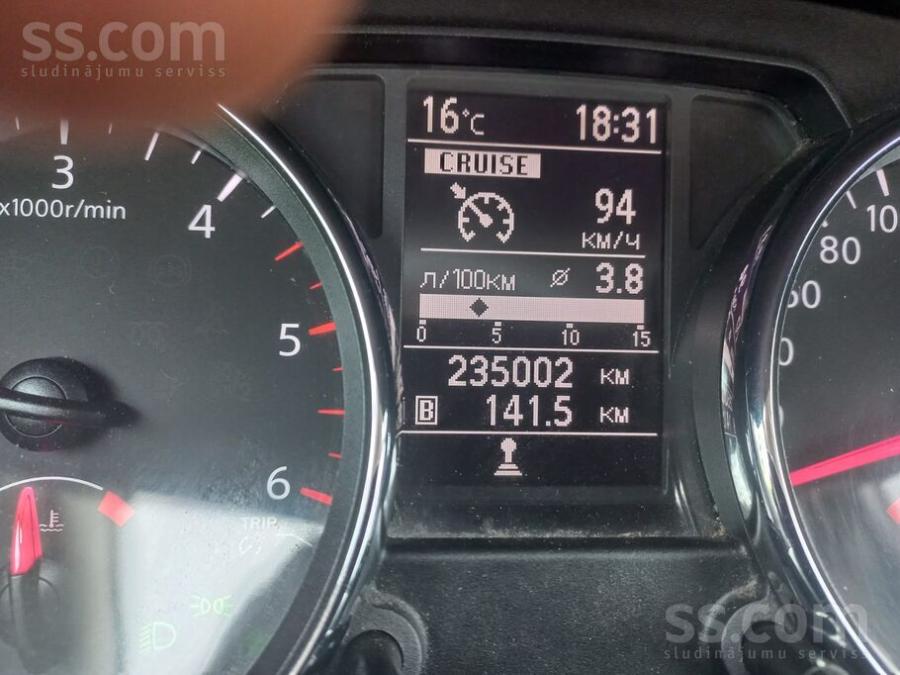 Melns Nissan Qashqai 2013 Dobele, ar dzinēja tilpumu 1.50 L un nobraukumu 235 tūkst. km par 4500 €, foto 10 vietnē AUTOMOTO.COM.LV
