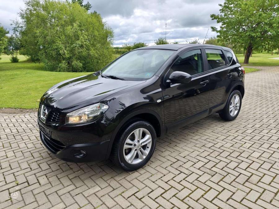 Melns Nissan Qashqai 2013 Šauļi, ar dzinēja tilpumu 1.46 L un nobraukumu 257 tūkst. km par 4950 €, foto 3 vietnē AUTOMOTO.COM.LV