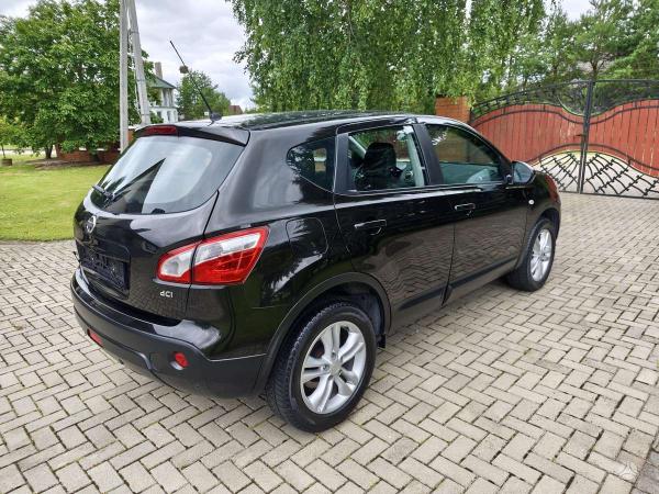 Melns Nissan Qashqai 2013 Šauļi, ar dzinēja tilpumu 1.46 L un nobraukumu 257 tūkst. km par 4950 €, foto 6 vietnē AUTOMOTO.COM.LV