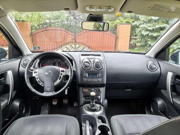 Melns Nissan Qashqai 2013 Šauļi, ar dzinēja tilpumu 1.46 L un nobraukumu 257 tūkst. km par 4950 €, foto 9 vietnē AUTOMOTO.COM.LV