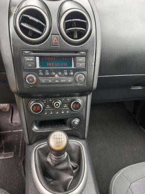 Melns Nissan Qashqai 2013 Šauļi, ar dzinēja tilpumu 1.46 L un nobraukumu 257 tūkst. km par 4950 €, foto 13 vietnē AUTOMOTO.COM.LV