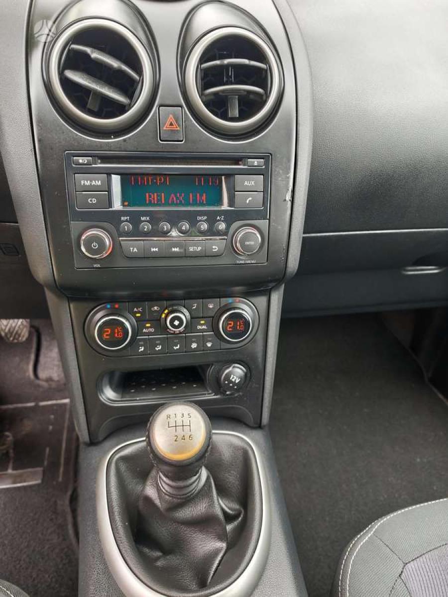 Melns Nissan Qashqai 2013 Šauļi, ar dzinēja tilpumu 1.46 L un nobraukumu 257 tūkst. km par 4950 €, foto 13 vietnē AUTOMOTO.COM.LV