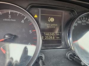 Black Nissan Qashqai 2013 in Alytus, with an engine capacity of 1.50 L and mileage of 146 thousand km for 5200 €, photo 9 on AUTOMOTO.COM.LV