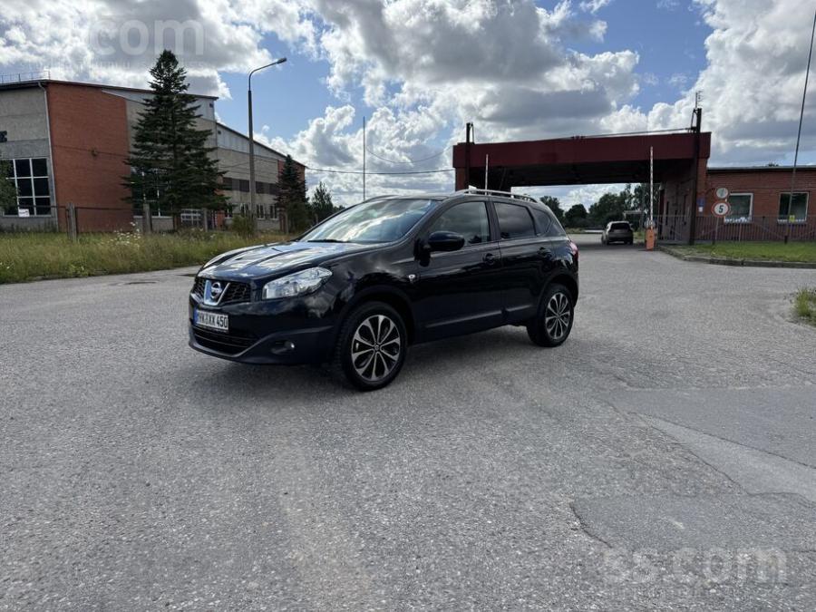 Melns Nissan Qashqai 2013 Cēsis, ar dzinēja tilpumu 1.60 L un nobraukumu 0 tūkst. km par 7900 €, foto 3 vietnē AUTOMOTO.COM.LV