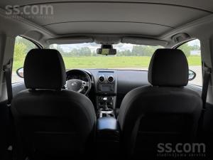 Melns Nissan Qashqai 2013 Cēsis, ar dzinēja tilpumu 1.60 L un nobraukumu 0 tūkst. km par 7900 €, foto 11 vietnē AUTOMOTO.COM.LV