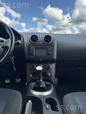 Melns Nissan Qashqai 2013 Cēsis, ar dzinēja tilpumu 1.60 L un nobraukumu 0 tūkst. km par 7900 €, foto 17 vietnē AUTOMOTO.COM.LV