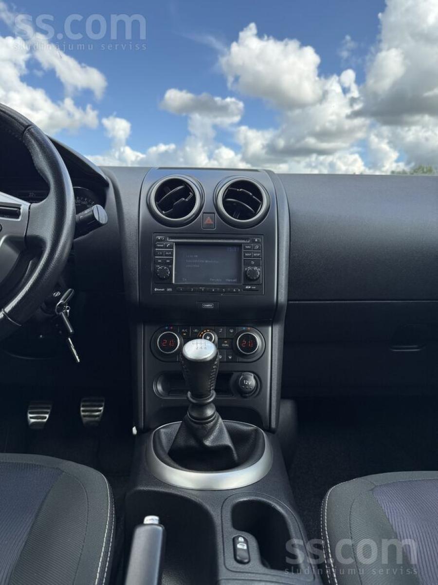 Melns Nissan Qashqai 2013 Cēsis, ar dzinēja tilpumu 1.60 L un nobraukumu 0 tūkst. km par 7900 €, foto 17 vietnē AUTOMOTO.COM.LV