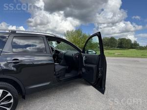 Melns Nissan Qashqai 2013 Cēsis, ar dzinēja tilpumu 1.60 L un nobraukumu 0 tūkst. km par 7900 €, foto 21 vietnē AUTOMOTO.COM.LV
